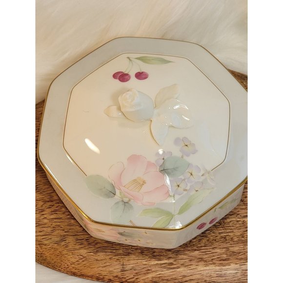 Mikasa | Accents | Vintage Mikasa Botanical Gray Ivory Bone China ...